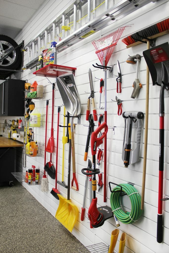 Slatwall Storage Systems Archives | Duraguard Surfaces Ltd